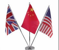 Table / Desk Flag Triple Flags – TheFlagStore.ae
